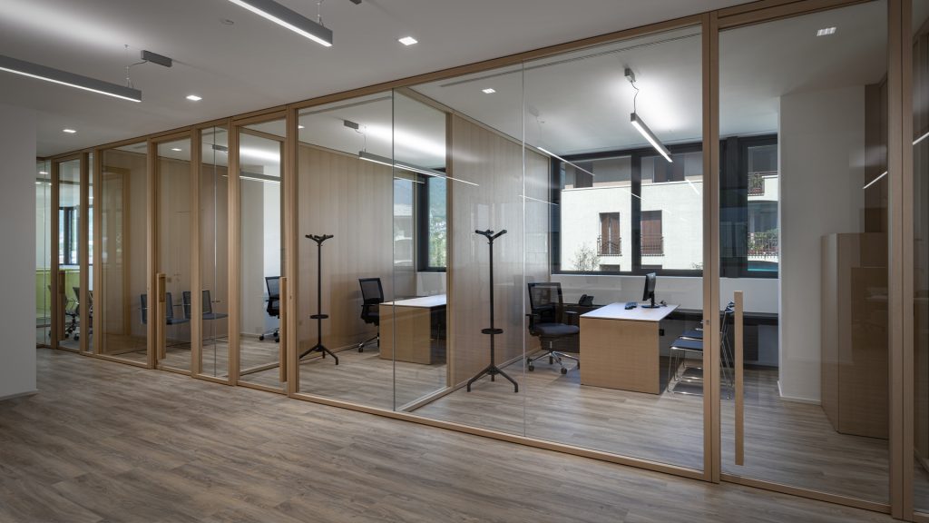 Executive armchair - Viganò & C.